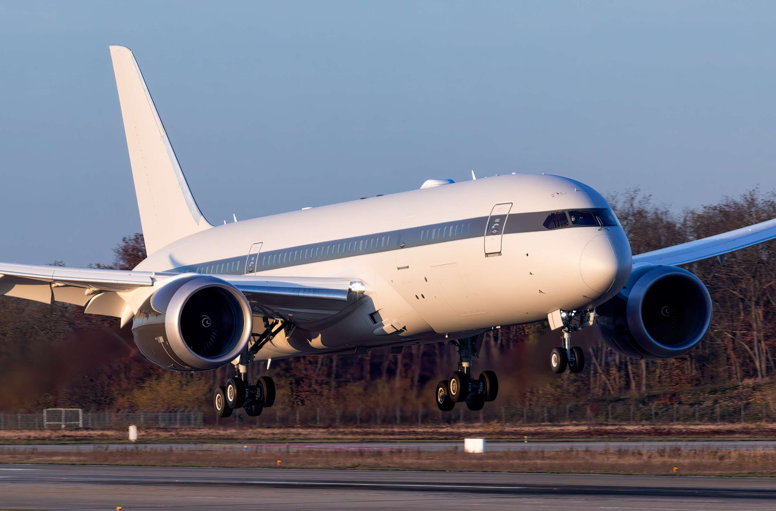 Abramovich și-a primit Boeingul 787; e cel mai scump avion privat din Rusia