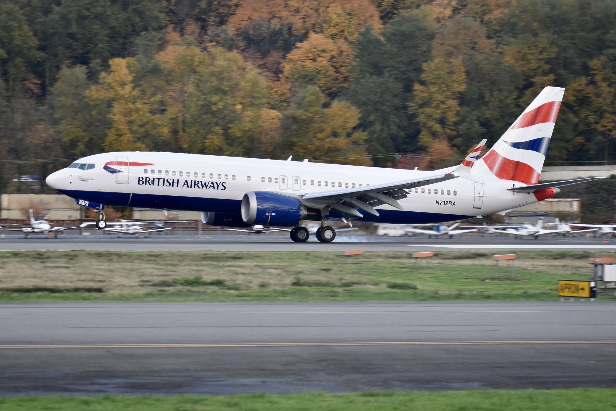 IAG, proprietarul British Airways, comandă 50 de Boeinguri 737 MAX