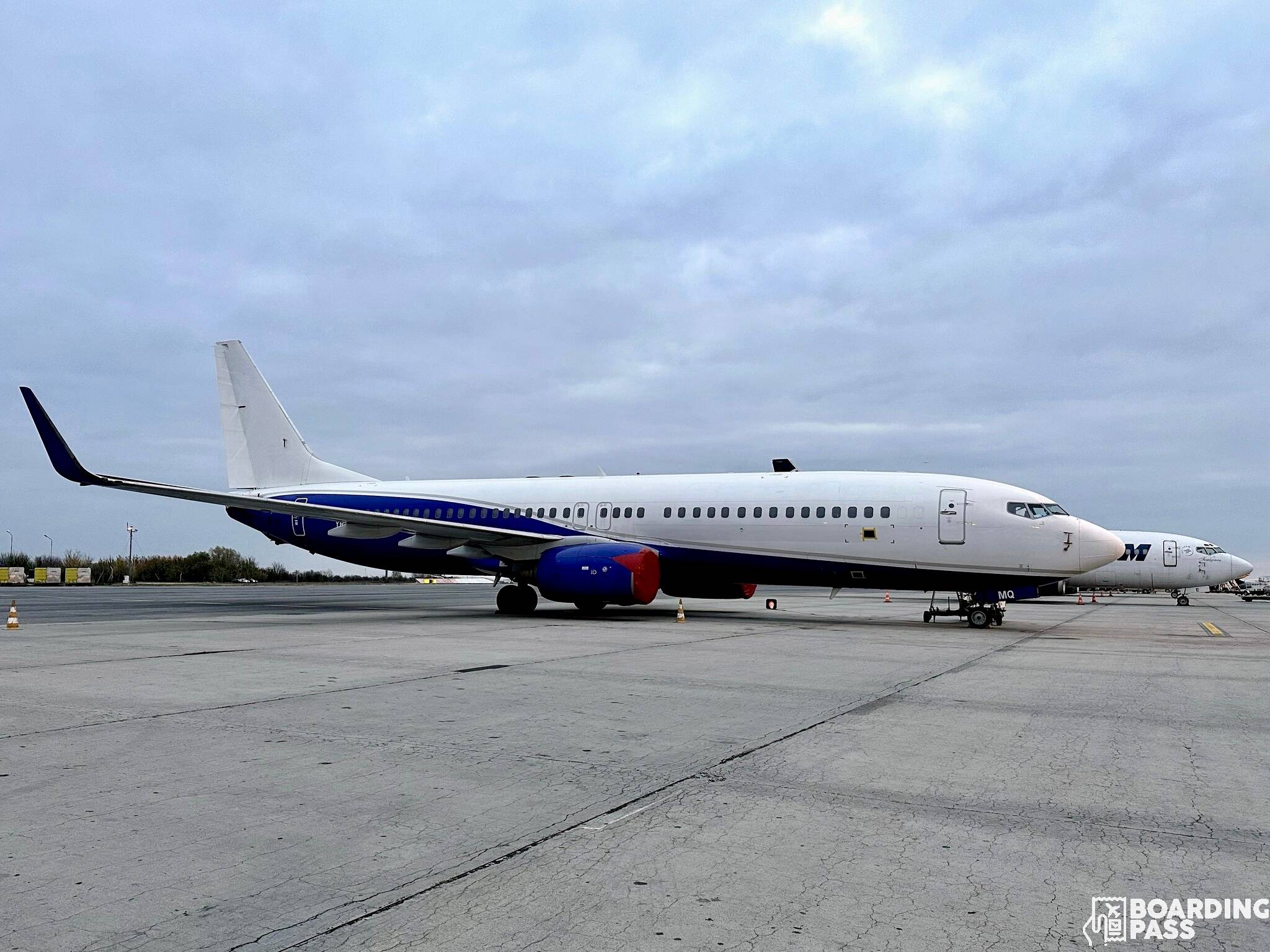 HelloJets (România) zboară cu un Boeing 737 pentru Wizz Air