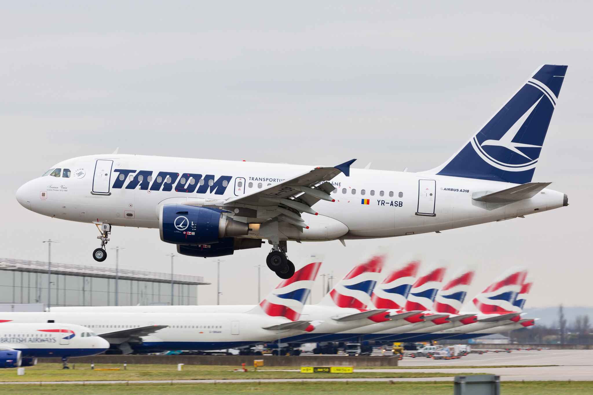 TAROM renunță la ruta București - Londra din octombrie 2024