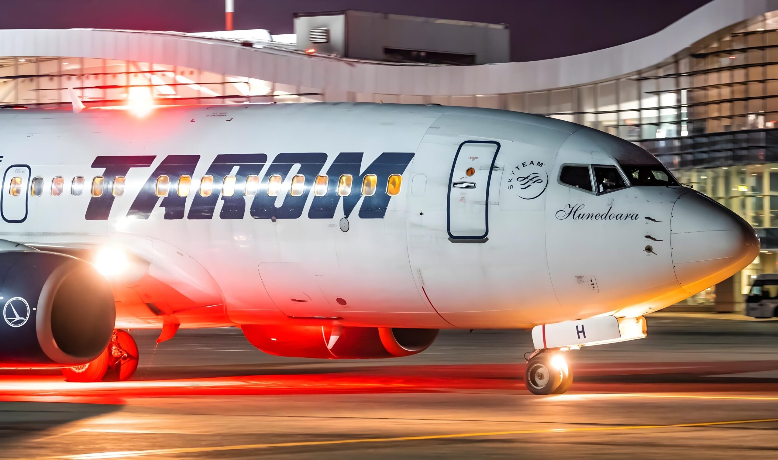 TAROM reia treptat zborurile spre Orientul Mijlociu, începând din 26 ...