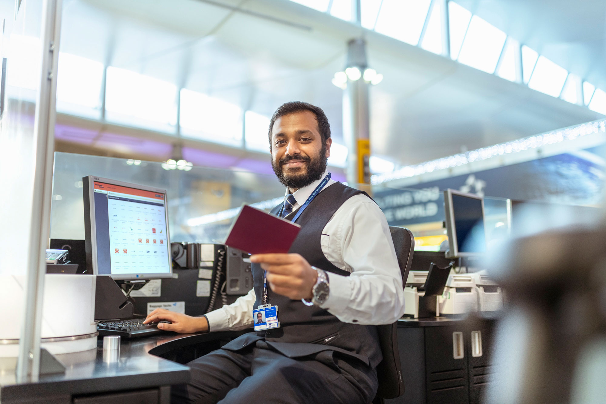Menzies România angajează 20 de agenți checkin la aeroportul Otopeni